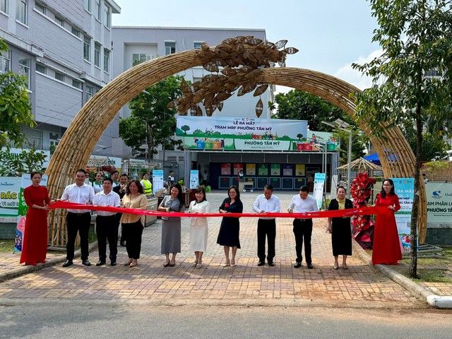 Unilever and Grac launch the first digital material recycling station ...